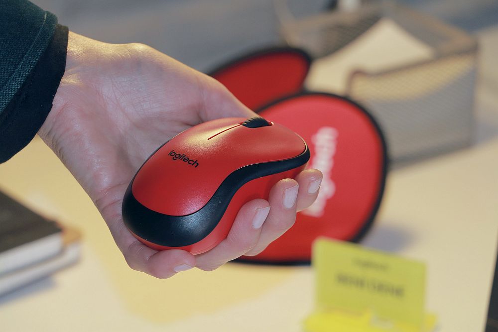 Novi milenij - Logitech miševi M330 Silent Plus i M220